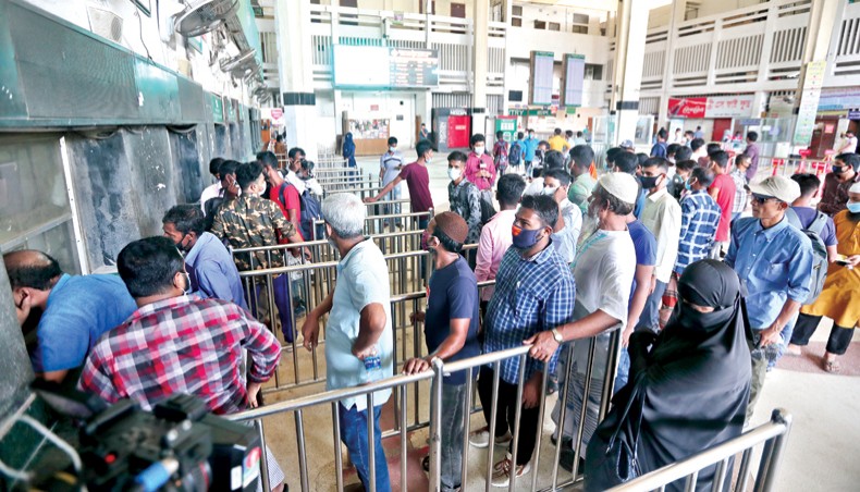 New Age | Railway starts selling tickets at counters