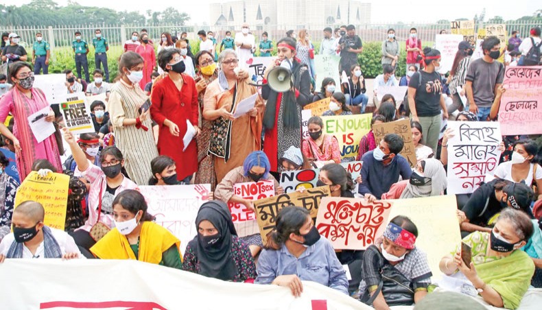 New Age | Anti-rape protests grow despite hindrance