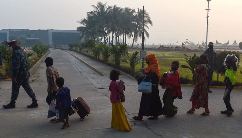 New Age | Rohingya in Bangladesh camps rejoice Suu Kyi detention