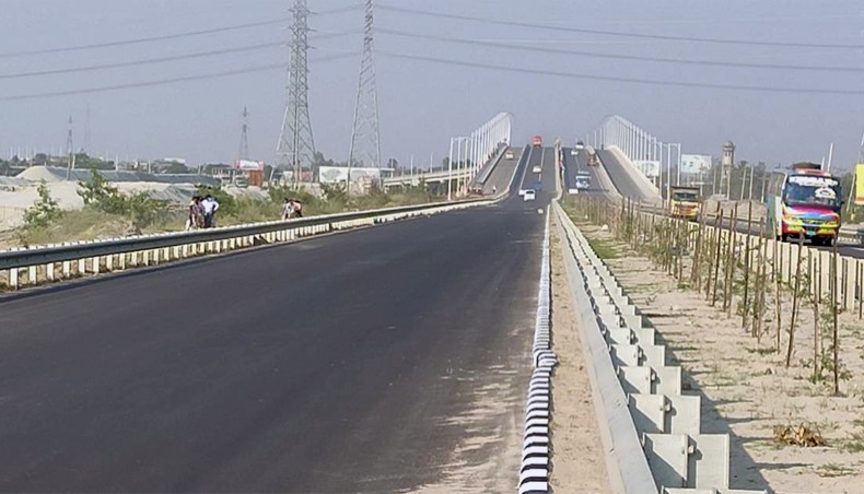 New Age | Tk 9.90 new base toll rate proposed for Mawa expressway