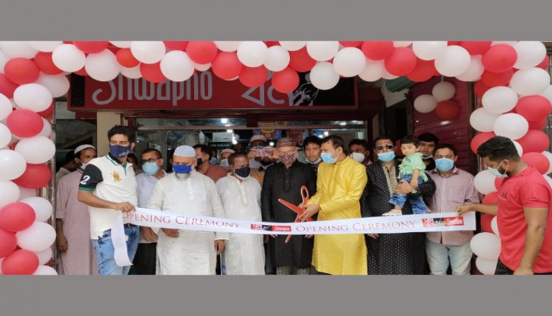 New Age | Shwapno opens outlet at Madhabdi