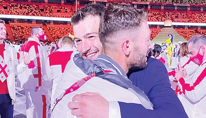 New Age | Two brothers competing: one for Syria, the other for refugees