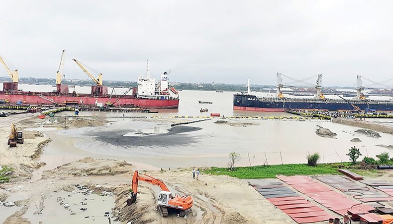 New Age | Karnaphuli Dry-dock builds 2nd jetty