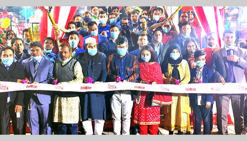 New Age | RFL opens three outlets