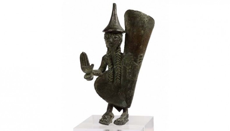 New Age | Two more statues of Iron Age boxers unearthed in Sardinia Island