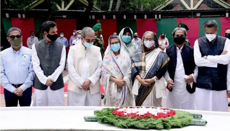 New Age | Sheikh Hasina offers prayers at Sheikh Mujib’s grave