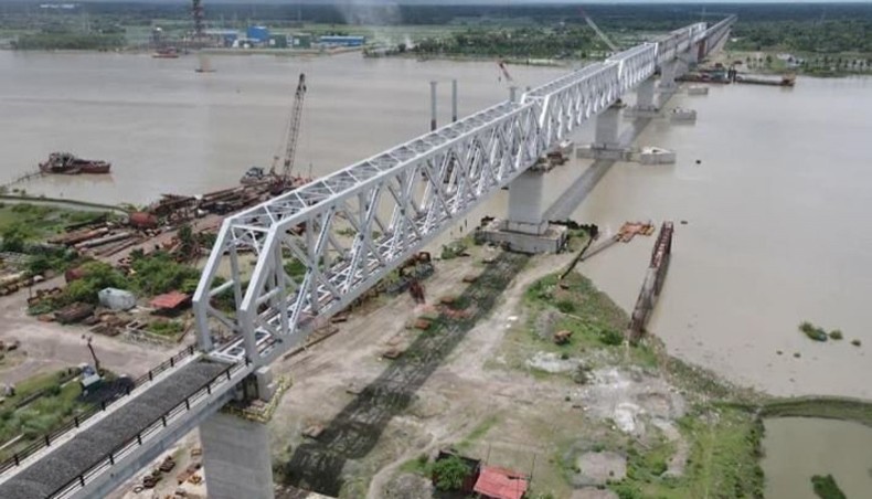 New Age | Rupsha Rail Bridge in Khulna completed under India’s LOC