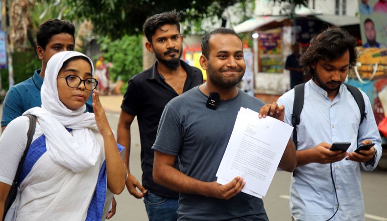 New Age | Mohiuddin Roni gives memorandum to PM