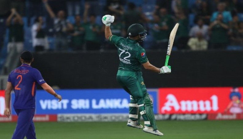New Age | Pakistan beat India by five wickets in Asia Cup Super Four