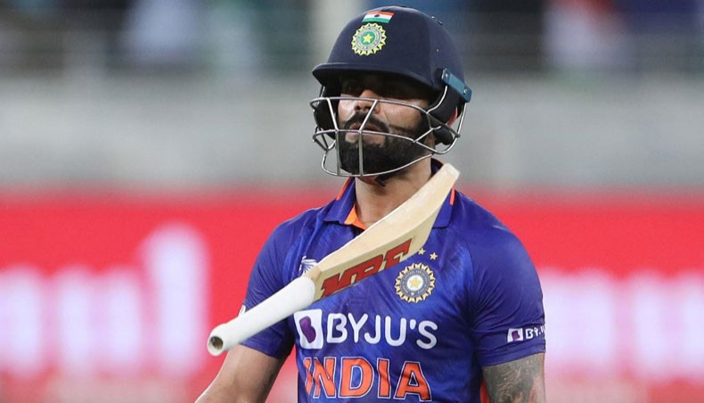 New Age | Kohli reveals Dhoni was lone supporter after quitting captaincy