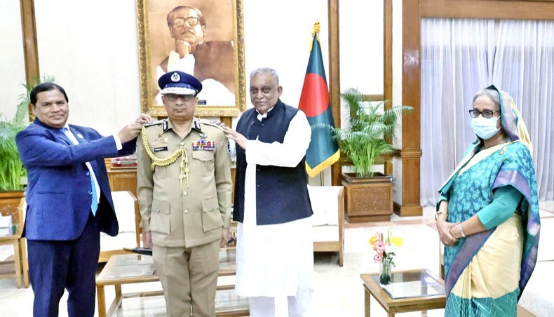 New Age | New IGP adorned with rank badge