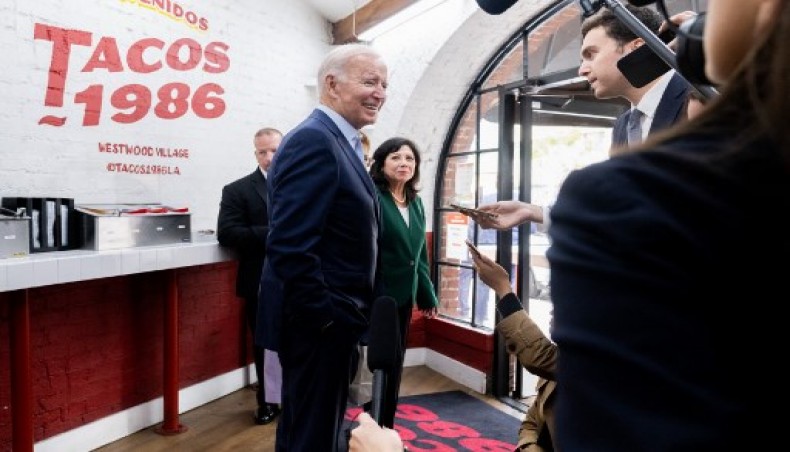 New Age | US president pays extra for tacos at LA food stop