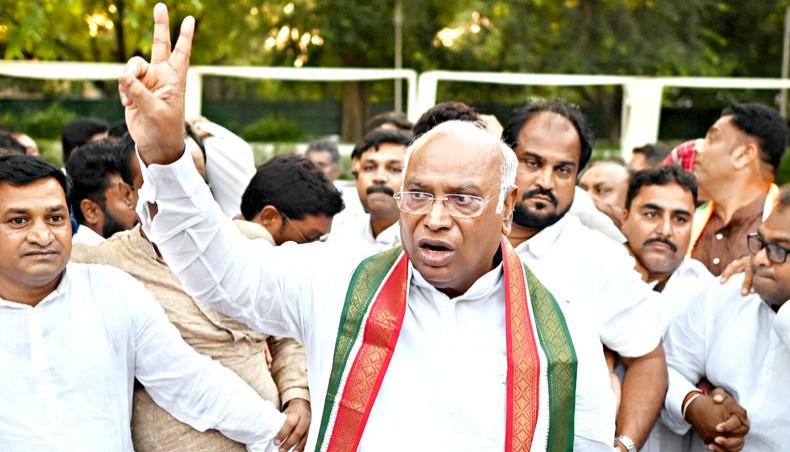 New Age | Great chance for Kharge to redesign Congress architecture