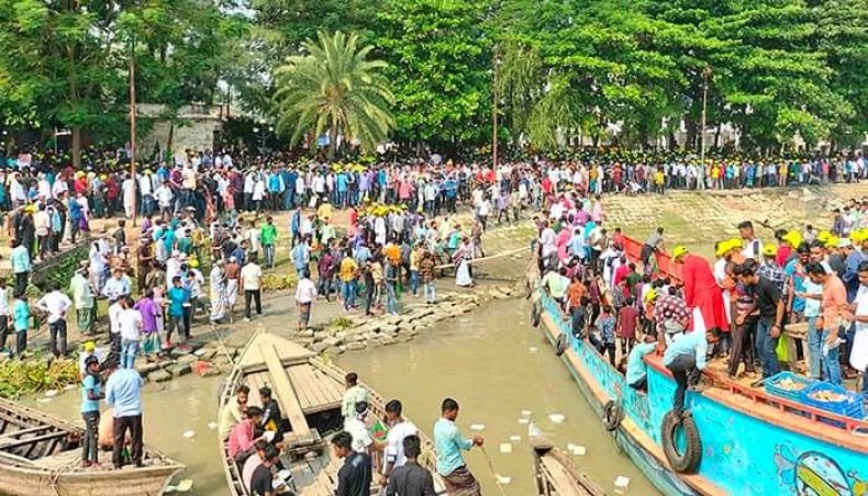 New Age | Crowd spreads into adjacent roads as BNP rally begins in Barishal
