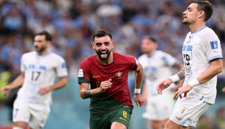 New Age | Fernandes double sends Portugal into knock-outs