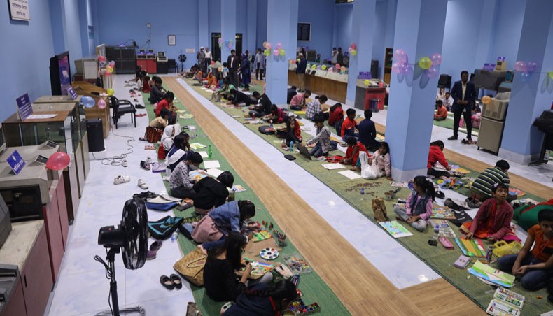 New Age | Science museum holds drawing contest