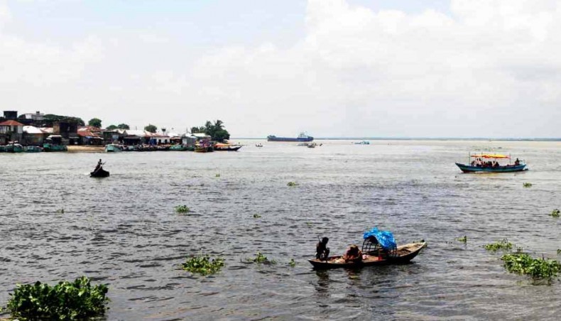 New Age | Woman and her son dead, 5 missing as boat capsizes in Narail