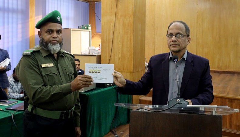 New Age | Science museum staff felicitated