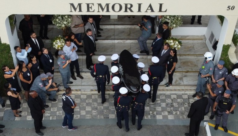 New Age | Pele gets resting place in world's tallest vertical cemetery