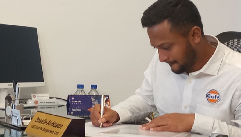 New Age | Gulf Oil Bangladesh appoints Shakib Al Hasan as CEO for a day