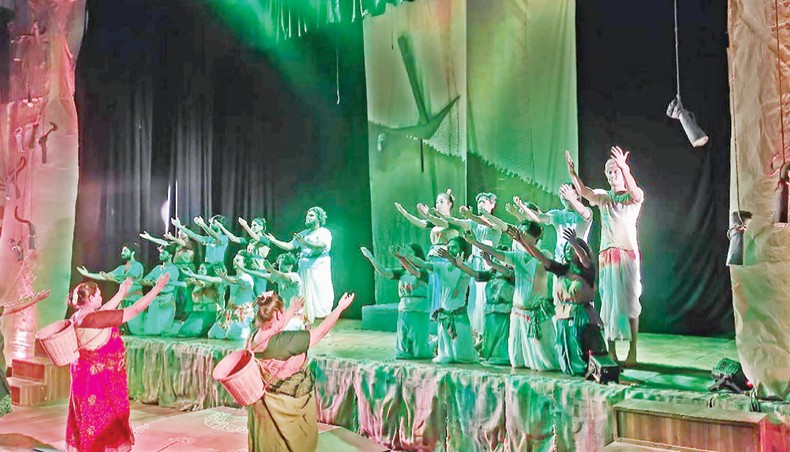 New Age | Prachyanat students bring ‘Nil Darpan’ to stage