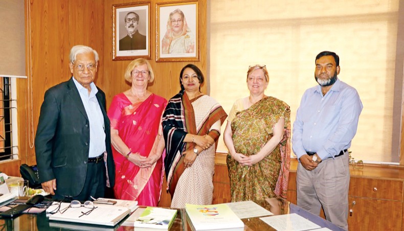 New Age | UK academics visit BOU