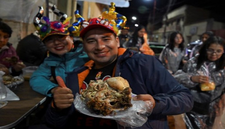 New Age | Lambs’s head, a favorite dish for night owls in Bolivia