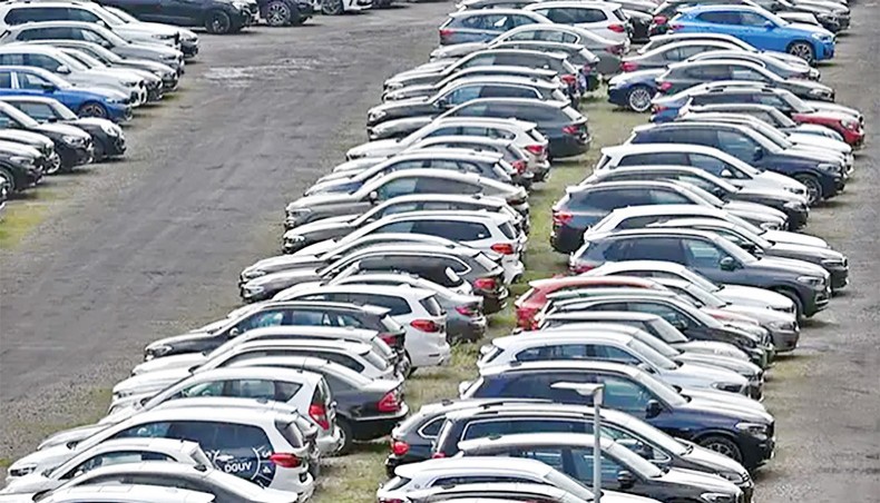 New Age | German car sales rise again in April