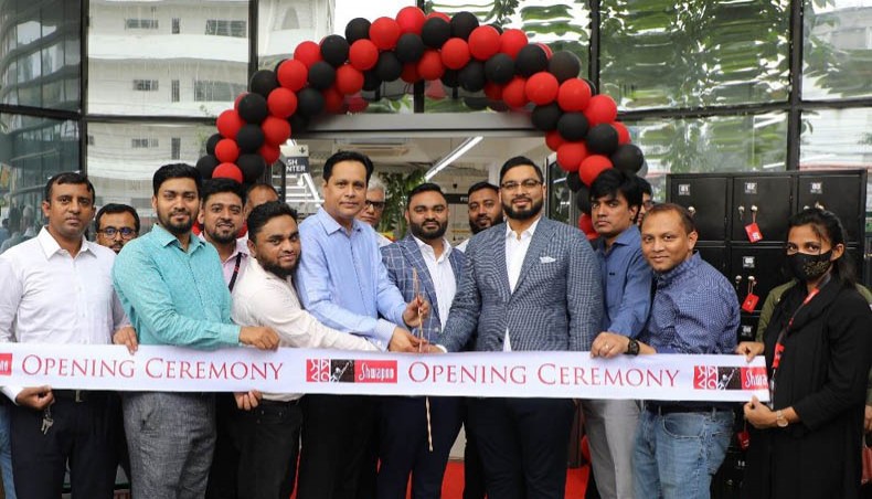 New Age | Shwapno opens new outlet at Sobhanbag