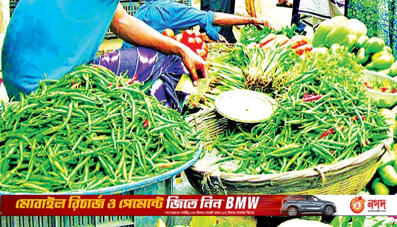 Green chilli import through Hili land port begins