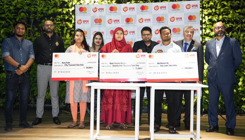 New Age | ‘Nagad-Mastercard Lakhpati campaign’ winners receive prizes
