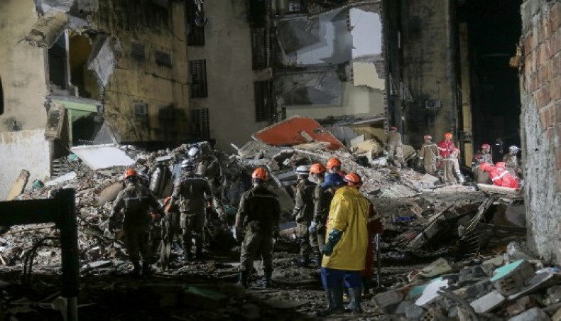 New Age | 14 killed in Brazil building collapse