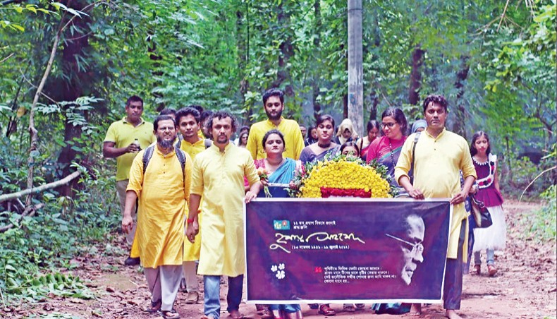New Age | People pay tribute to Humayun Ahmed