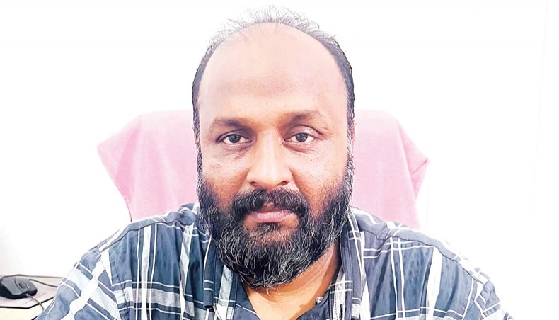 New Age | I aspire to depict life-affirming story: Robiul Shikdar