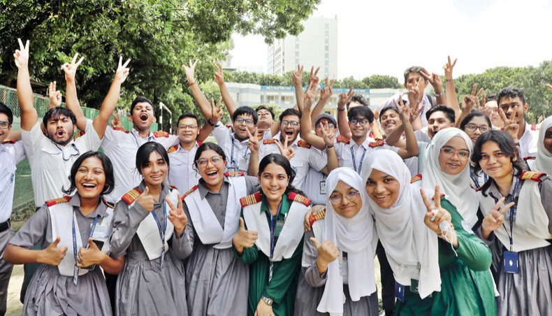 New Age | SSC pass rate, GPA 5 fall