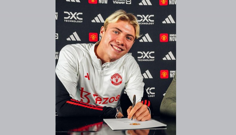 New Age | United sign Danish striker Hojlund from Atalanta