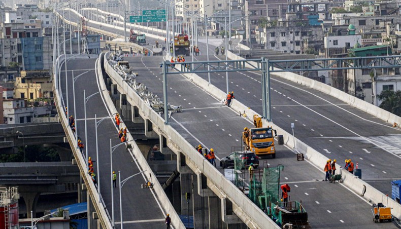 New Age | Partial opening of elevated expressway unlikely to ease Dhaka ...