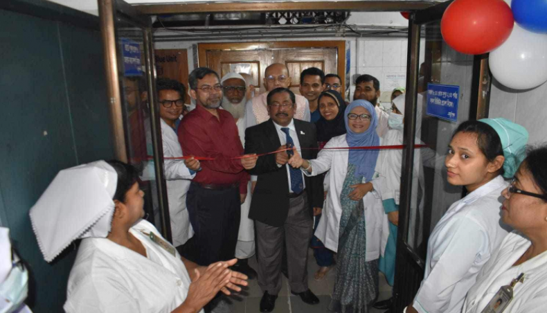 New Age | BSMMU opens two-bed ICU unit for Department of Pediatric ...