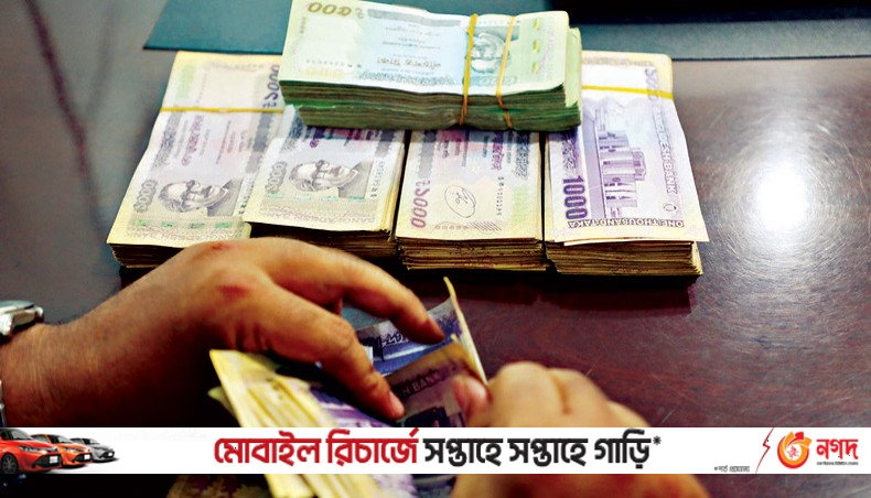 Bank accounts with over Tk 1cr see further rise