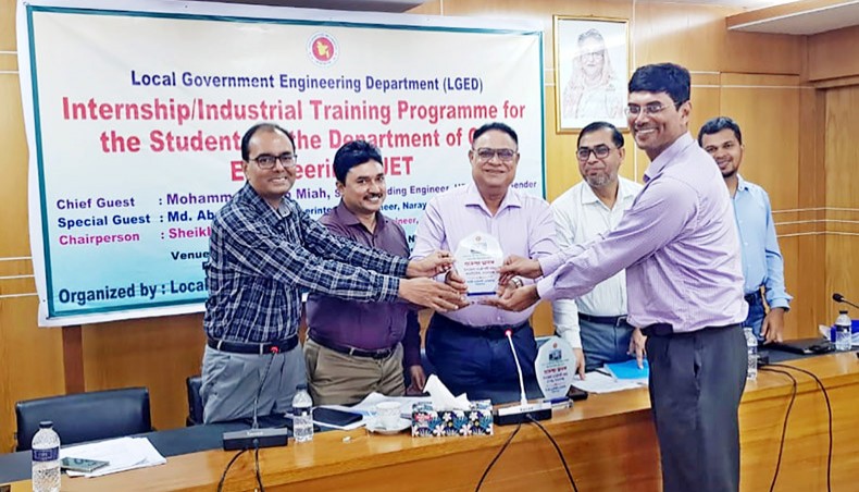 New Age | Arif adjudged best upazila engineer of Narayanganj