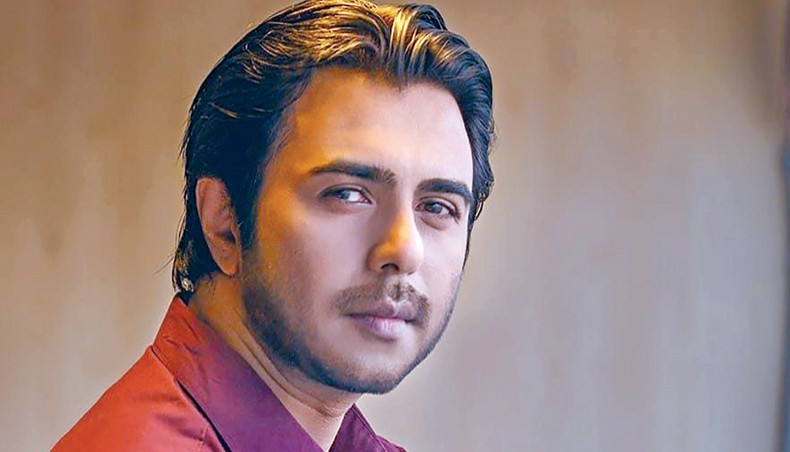 New Age | Apurba to make Tollywood debut