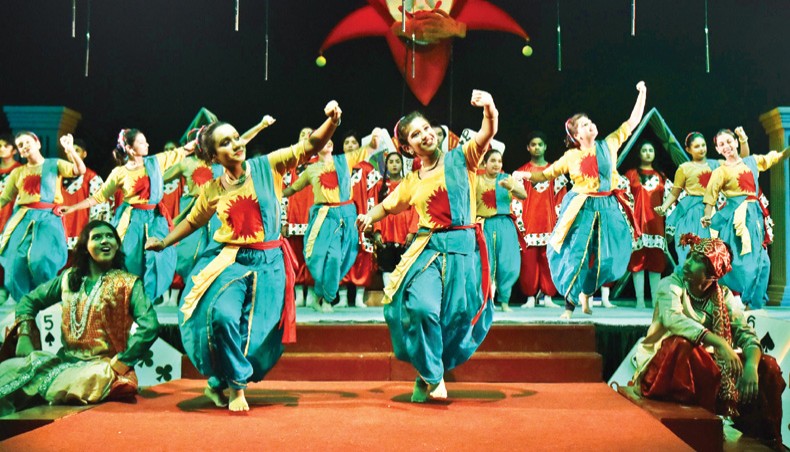 New Age | ‘Tasher Desh’ staged at Scholastica school