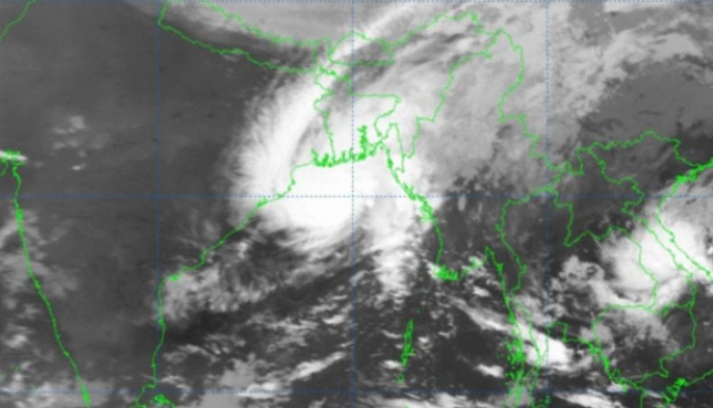New Age | Cyclone Hamoon approaches Bangladesh