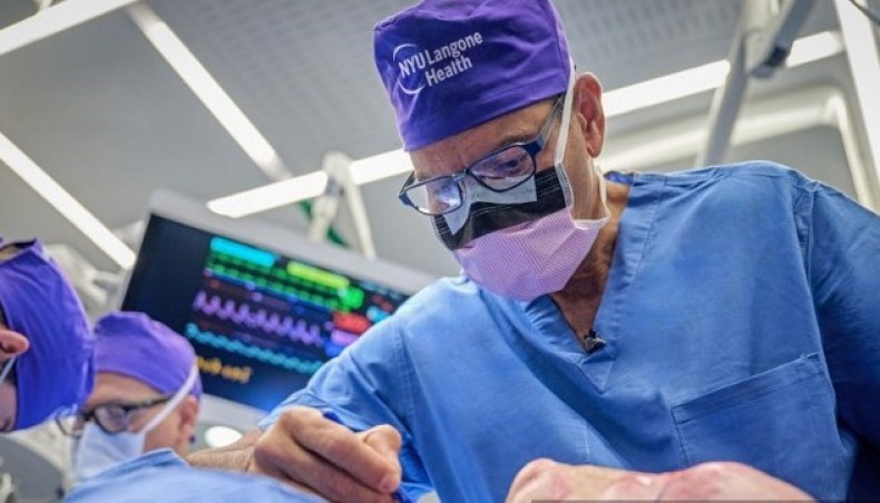 New Age | US doctors perform world’s first whole eye transplant surgery