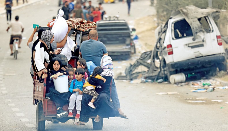 New Age | Displaced Gazans live in dust, fear, hunger