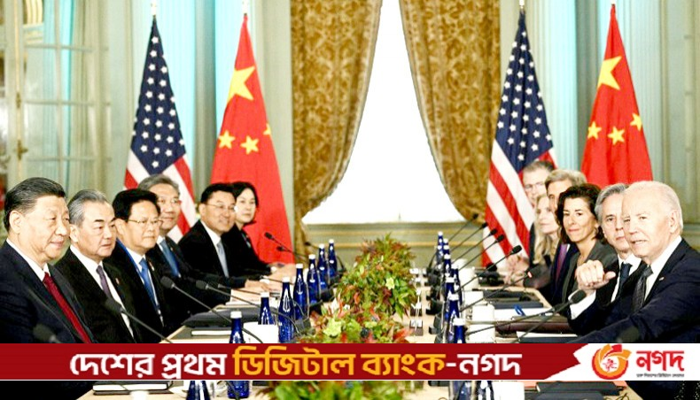 Balancing act for stability and collaboration