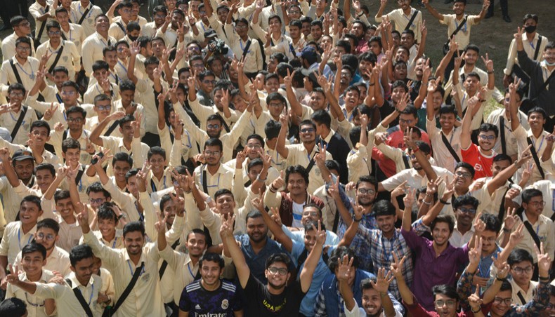 New Age | 27,000 GPA 5 achievers not to get seat in public univs