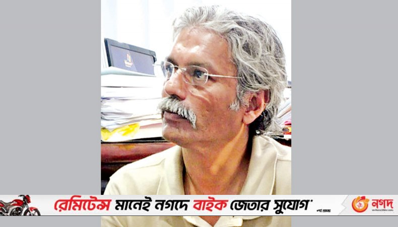 Family hands over Mishuk Munier’s memorabilia to film archive