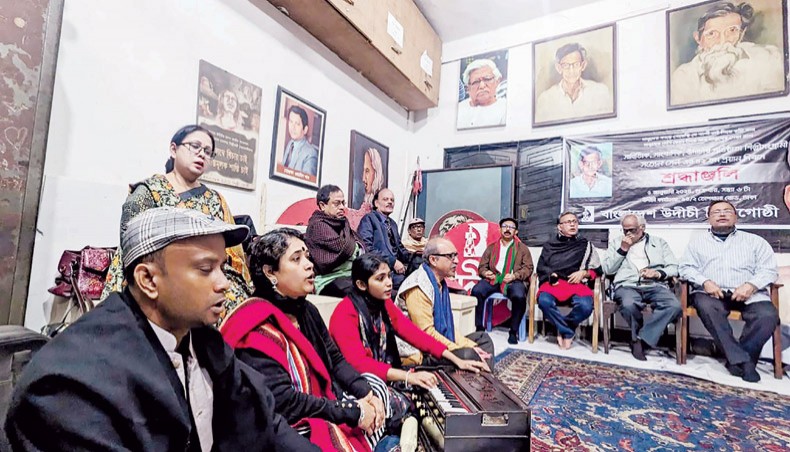 New Age | Udichi pays tribute to Satyen Sen